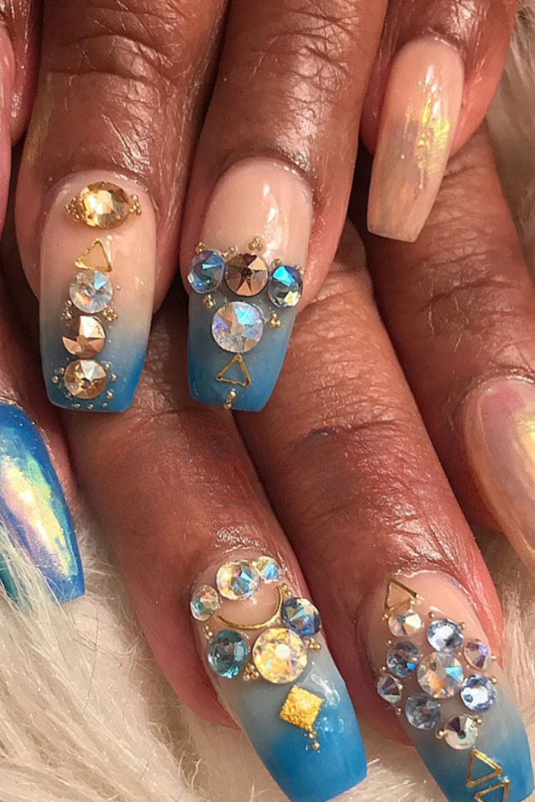 15 Greek Goddess Nails - Scan to Talk