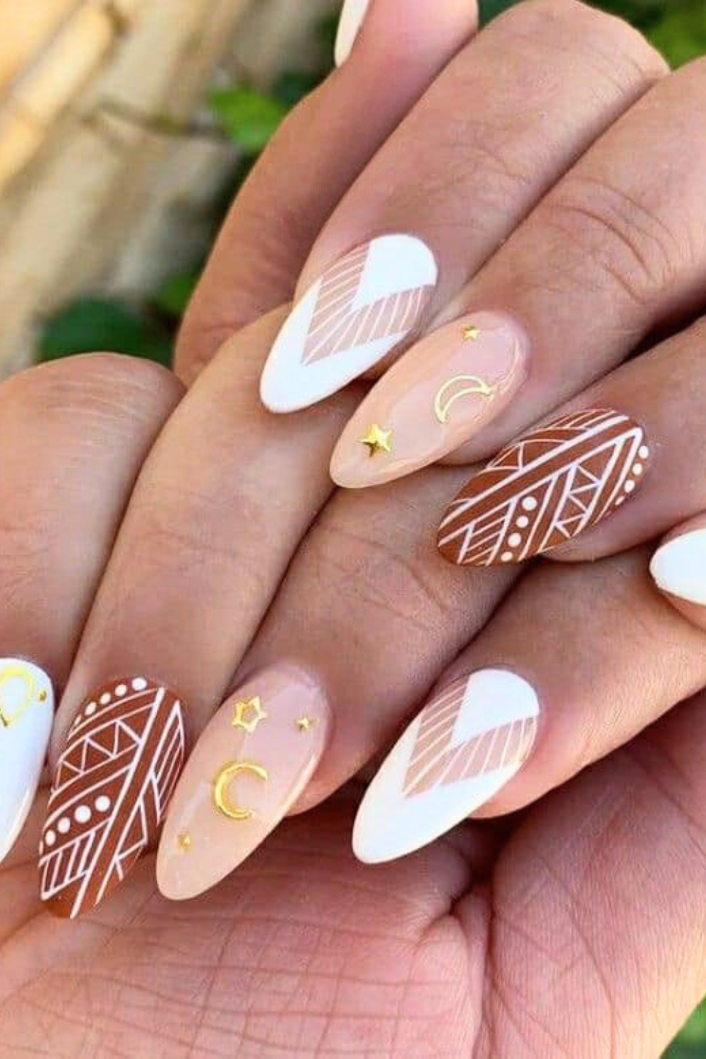 20 Boho Nail Ideas That You Never See Before - Scan to Talk