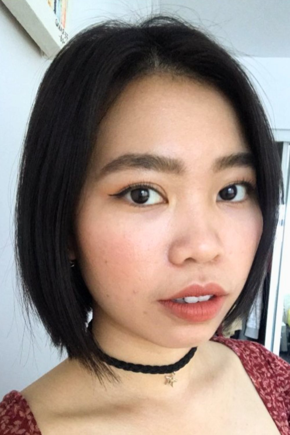 14 Round Face Makeup Looks [Best to Copy] - Scan to Talk