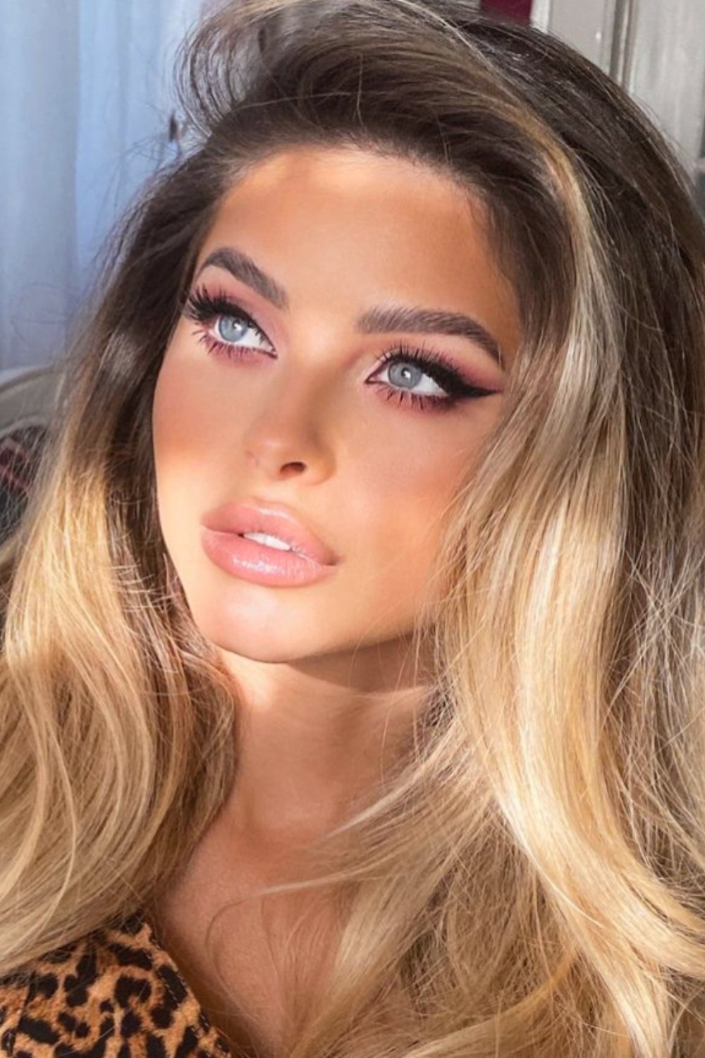 14 Round Face Makeup Looks [Best to Copy] - Scan to Talk