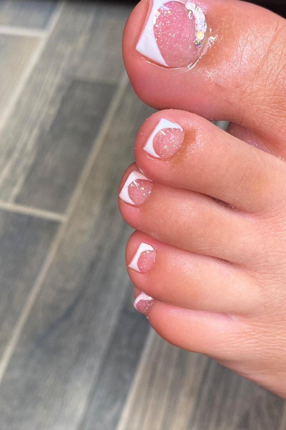 25 White Toe Nail [Ultimate Designs] For 2025 - Scan to Talk