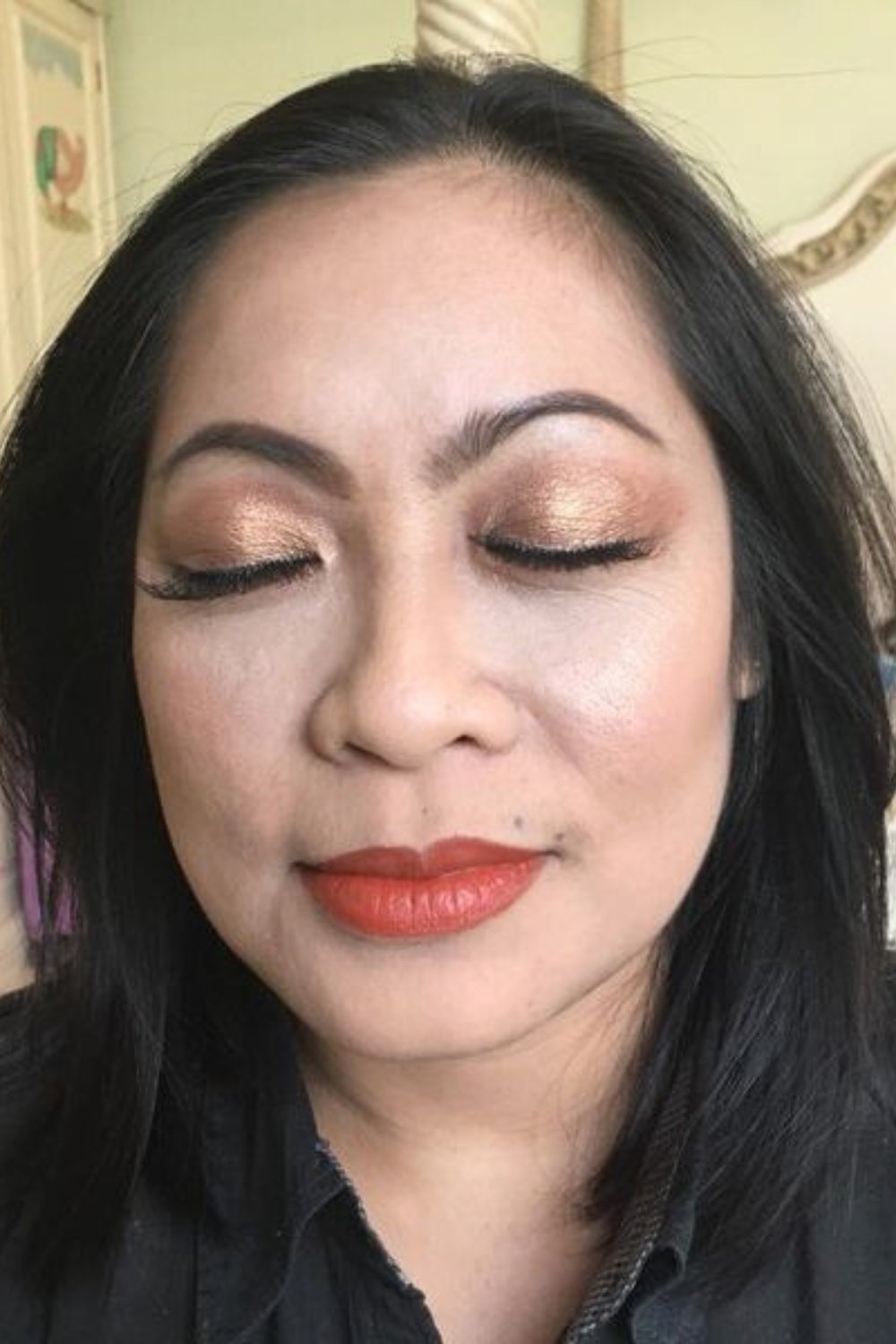 30 Bronze Makeup Look for 2025 - Scan to Talk