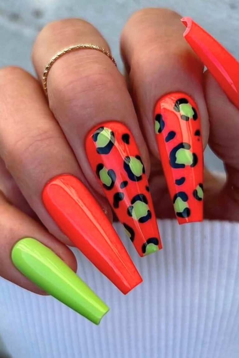65 Eye-Catching Long Nail Ideas for Your Next Manicure - Scan to Talk