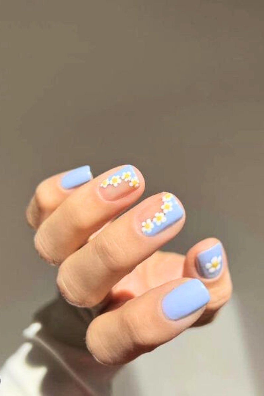 35 Shorties Nails [Crazy Viral] in 2025 - Scan to Talk