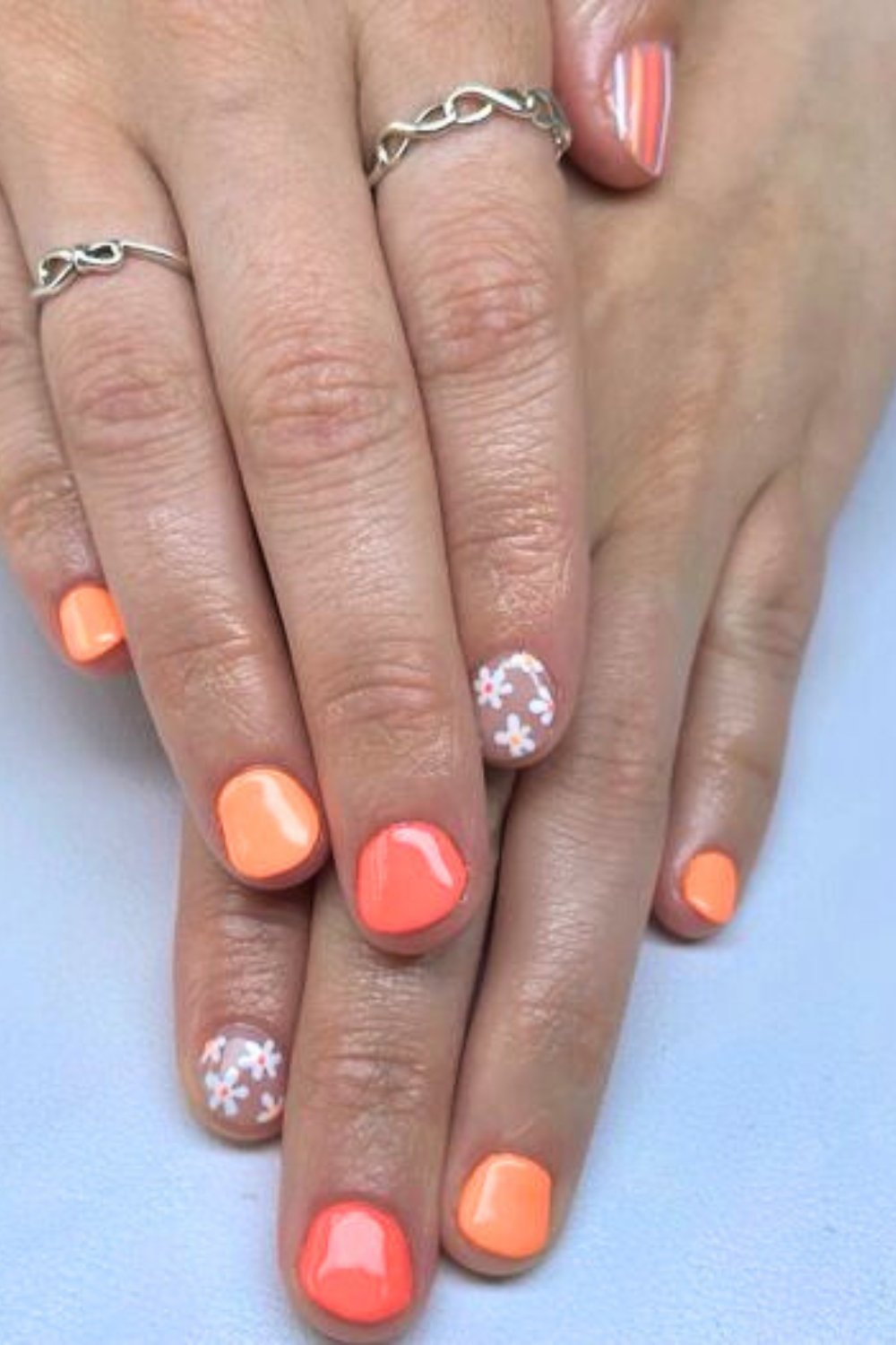 35 Shorties Nails [Crazy Viral] in 2025 - Scan to Talk