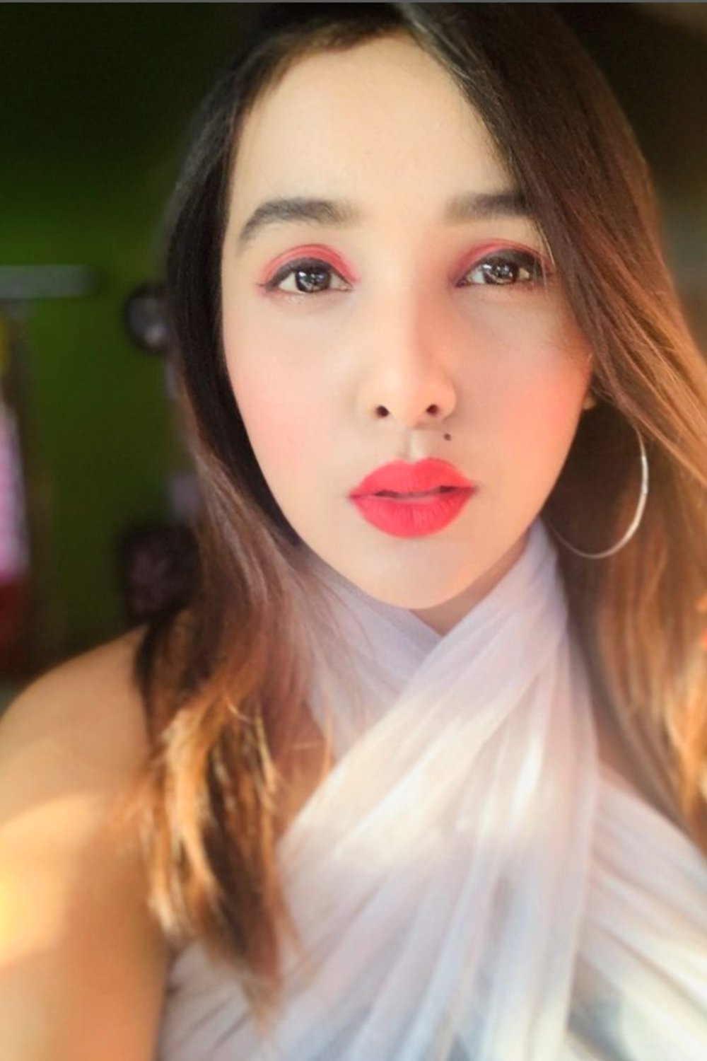 30 Summer Makeup Looks 2025 - Scan to Talk