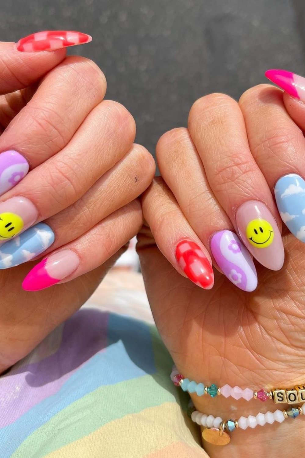32 Cute Funky Nails - Scan to Talk