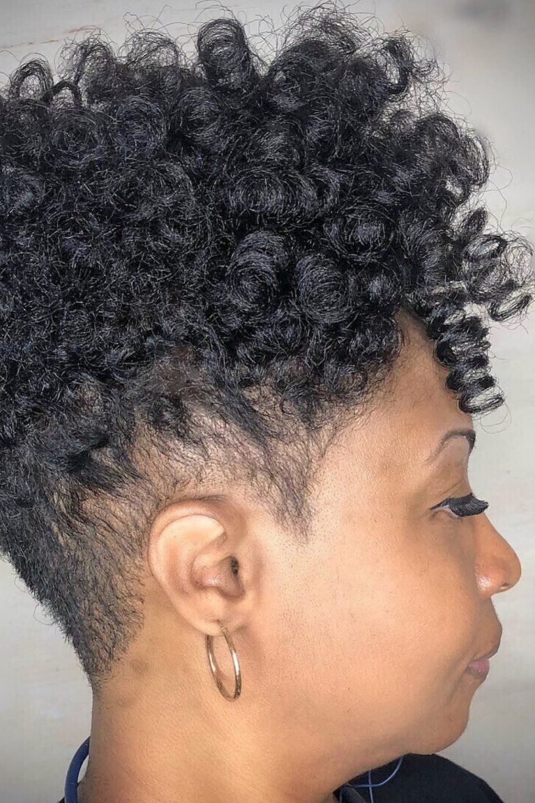 40 Hair Styles for Short Curly Hair - Scan to Talk