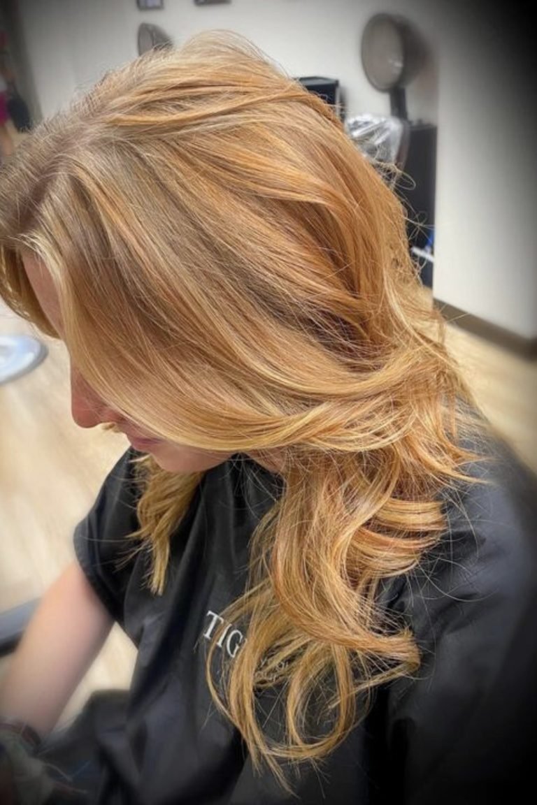 55 Fall Hairstyles - The Ultimate Guide for Every Hair Type - Scan to Talk