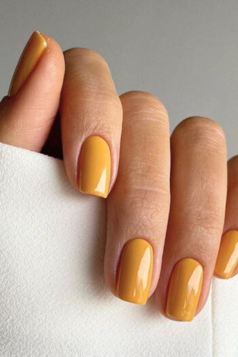 80 Fall Nails Designs for Your Autumn Manicure in 2025 - Scan to Talk