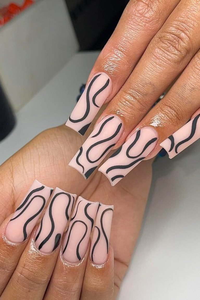 25 Black Swirl Nails - Scan to Talk