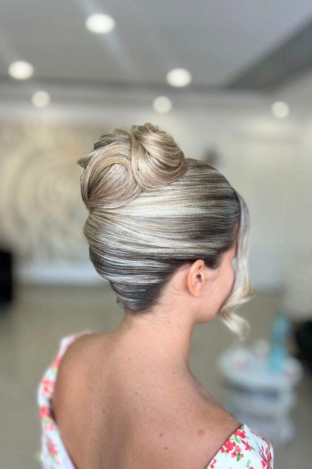 30 French Twist Hairstyles 2025 - Scan to Talk