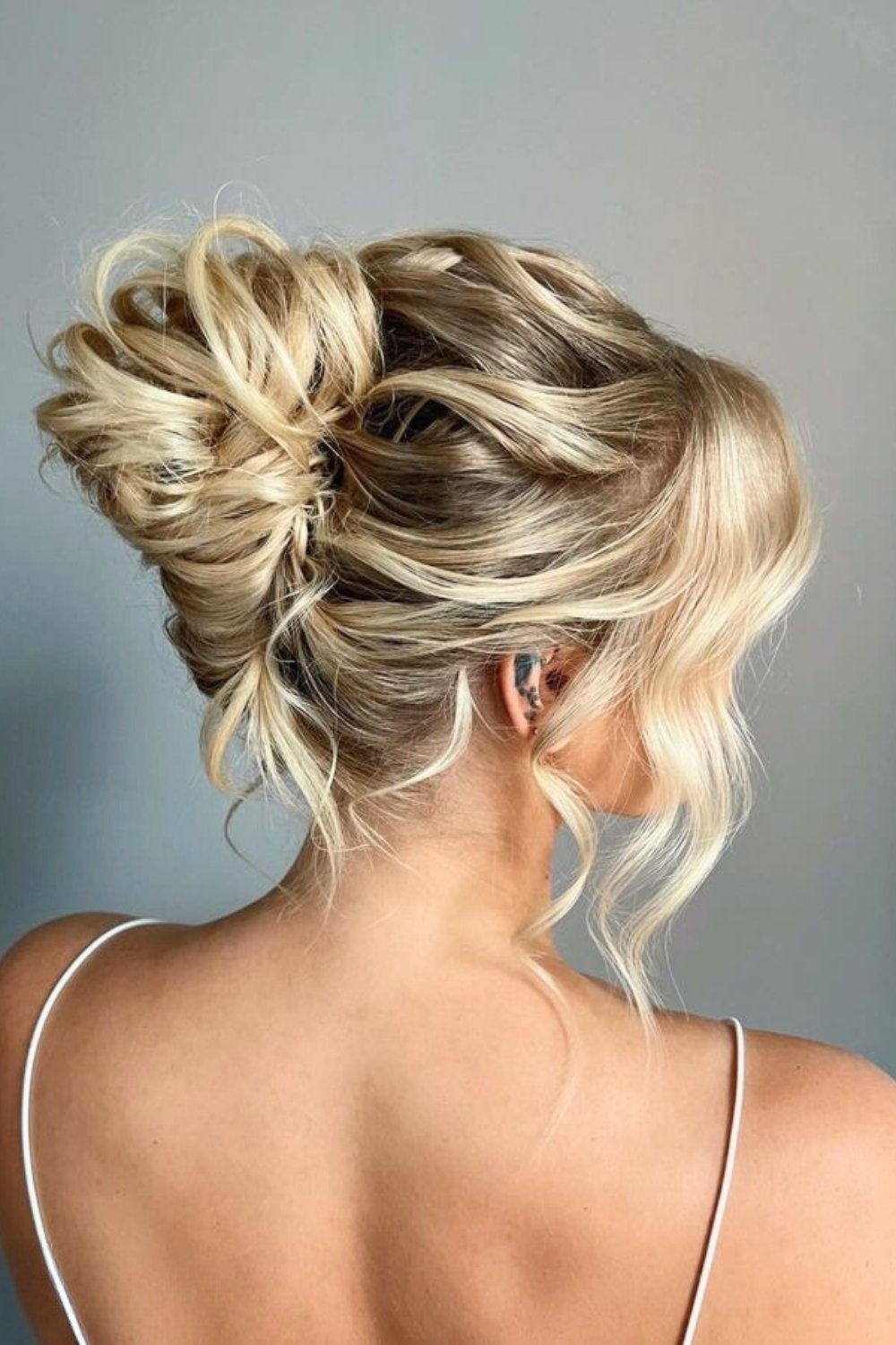 30 French Twist Hairstyles 2025 - Scan to Talk