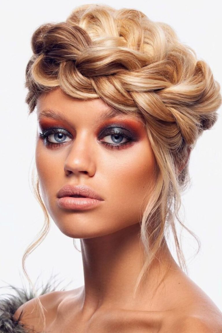 35 Braided Crown Hairstyles - Scan to Talk