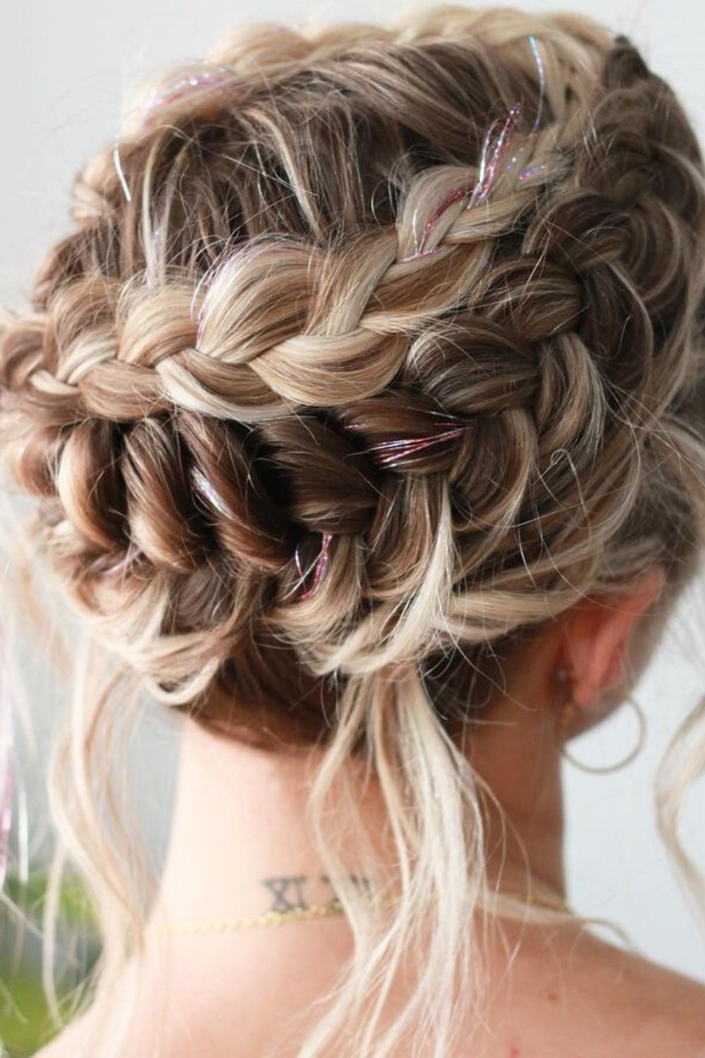 35 Braided Crown Hairstyles - Scan to Talk