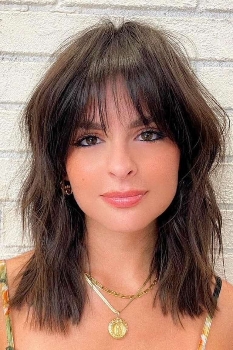 51 Textured Lob Hairstyle Ideas to Copy in 2025 - Scan to Talk