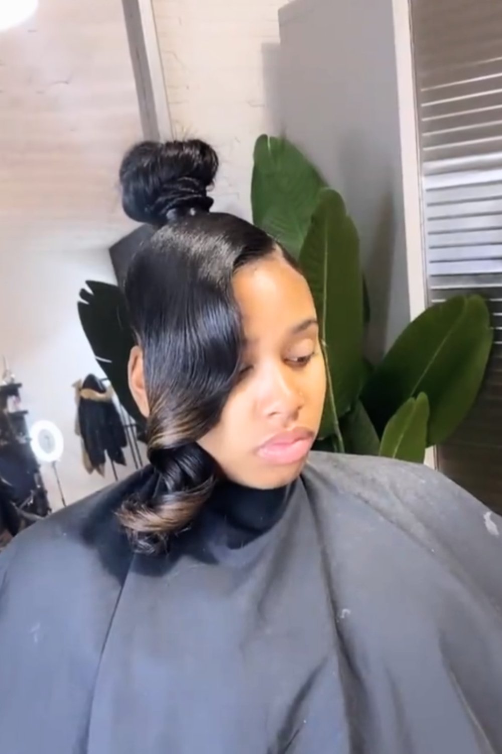 50 High Bun Hairstyles You Never See Before - Scan to Talk