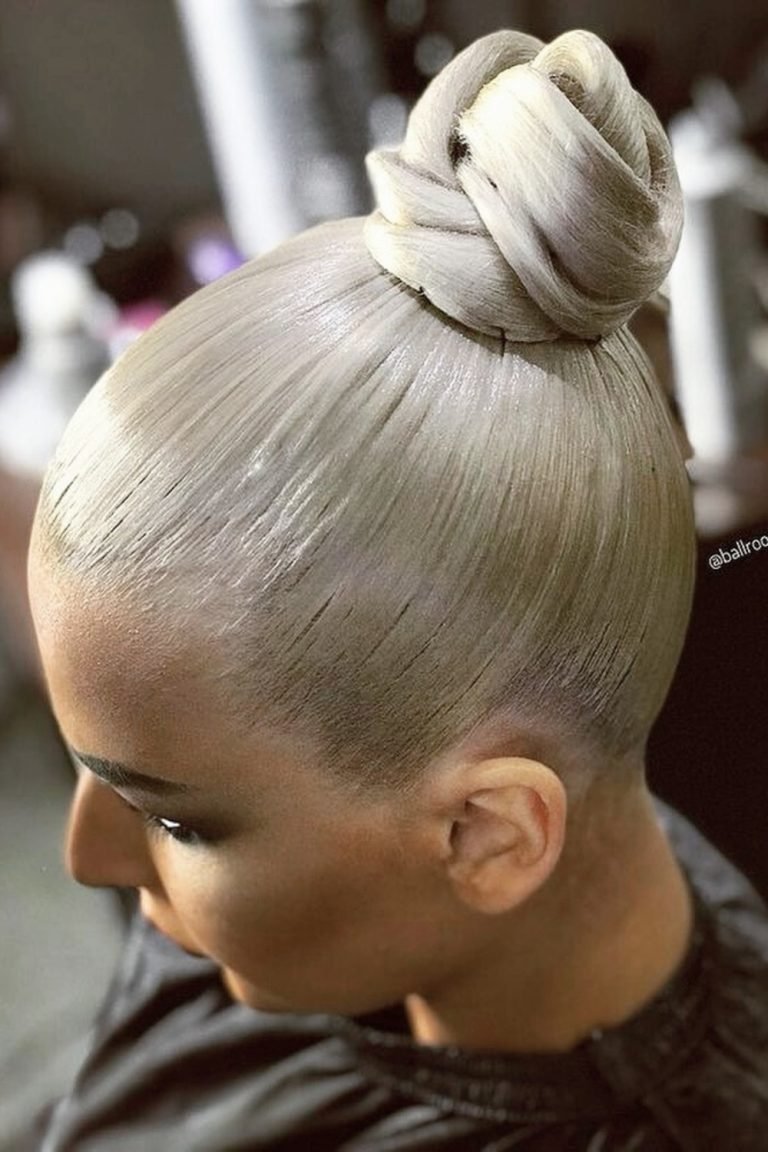 50 High Bun Hairstyles You Never See Before - Scan to Talk