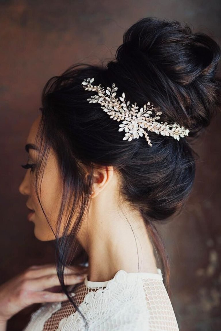 50 High Bun Hairstyles You Never See Before - Scan to Talk