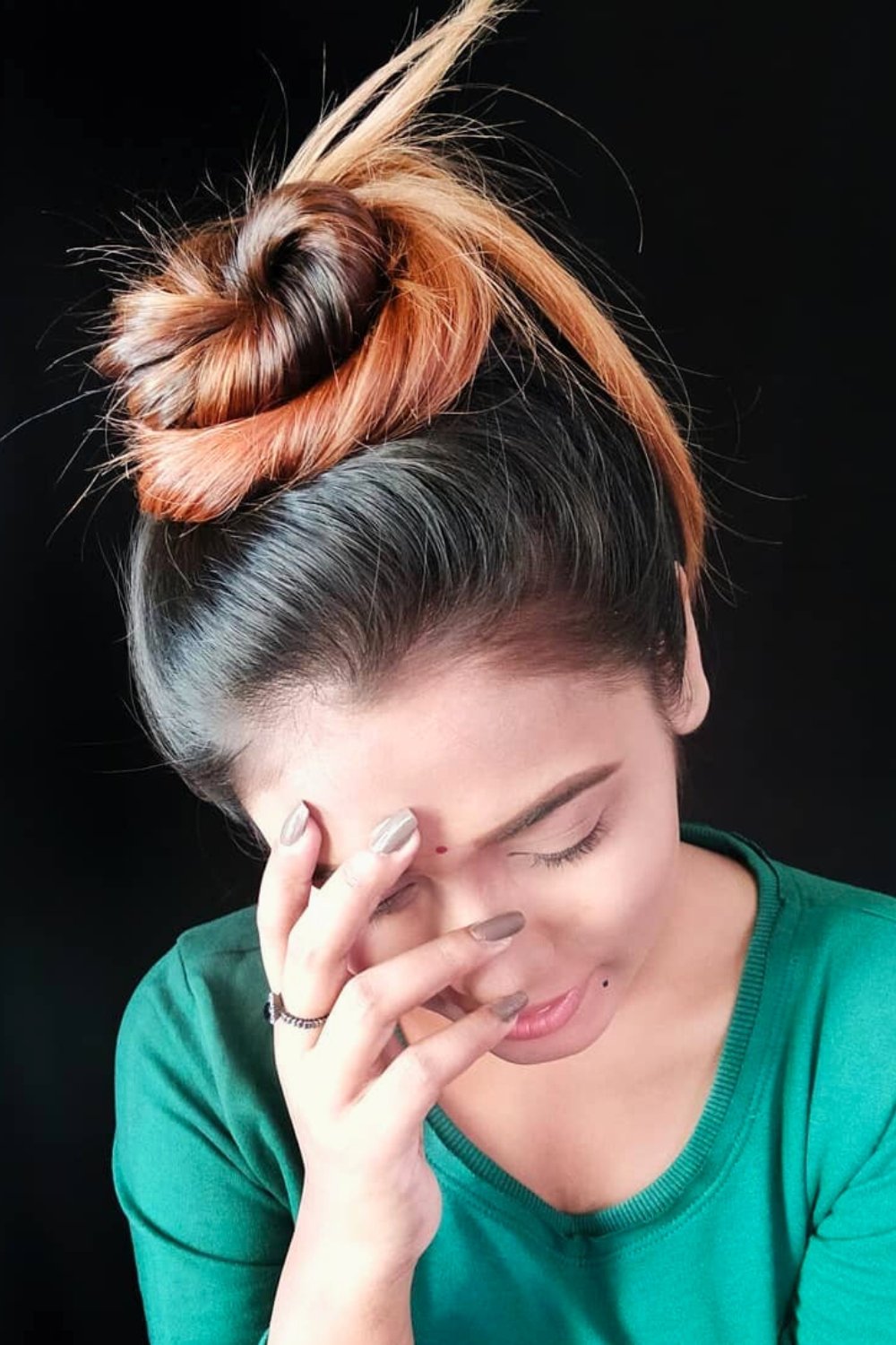 50 High Bun Hairstyles You Never See Before – Scan to Talk