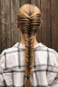 30 Fishtail Braid Ideas to Copy in 2025 - Scan to Talk