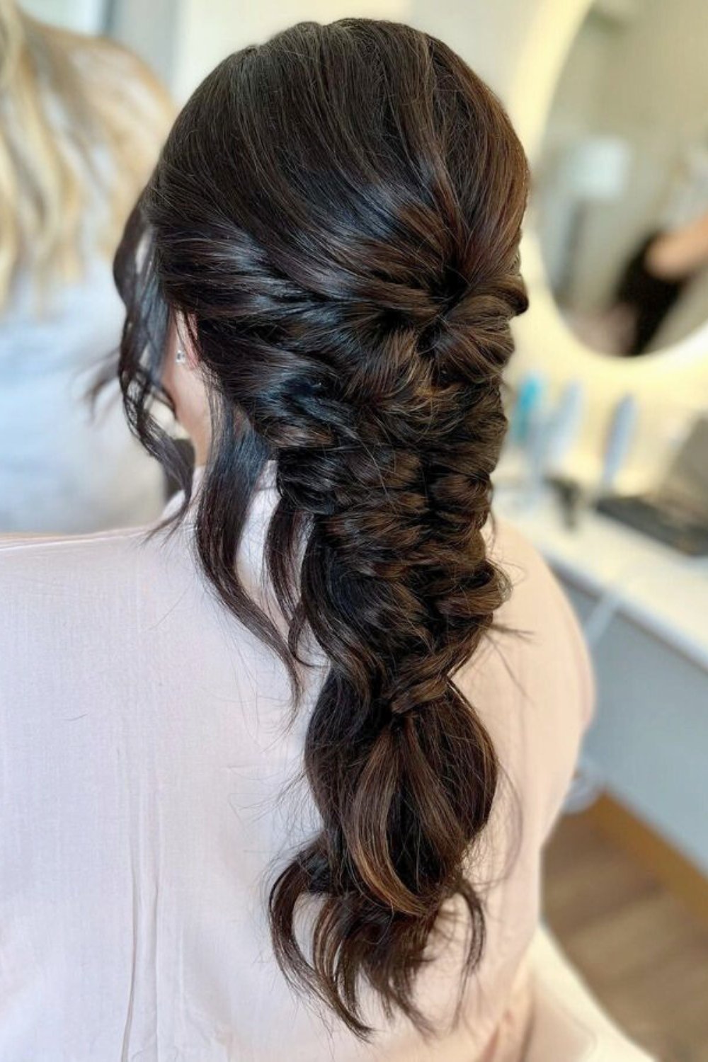 30 Fishtail Braid Ideas to Copy in 2025 - Scan to Talk