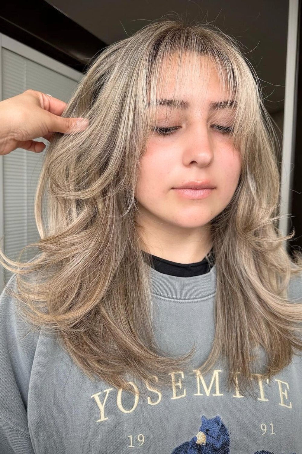 60 Wispy Bangs Hairstyle Inspirational Ideas to Copy in 2025 - Scan to Talk