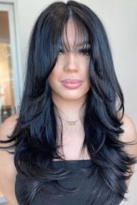 60 Wispy Bangs Hairstyle Inspirational Ideas to Copy in 2025 - Scan to Talk