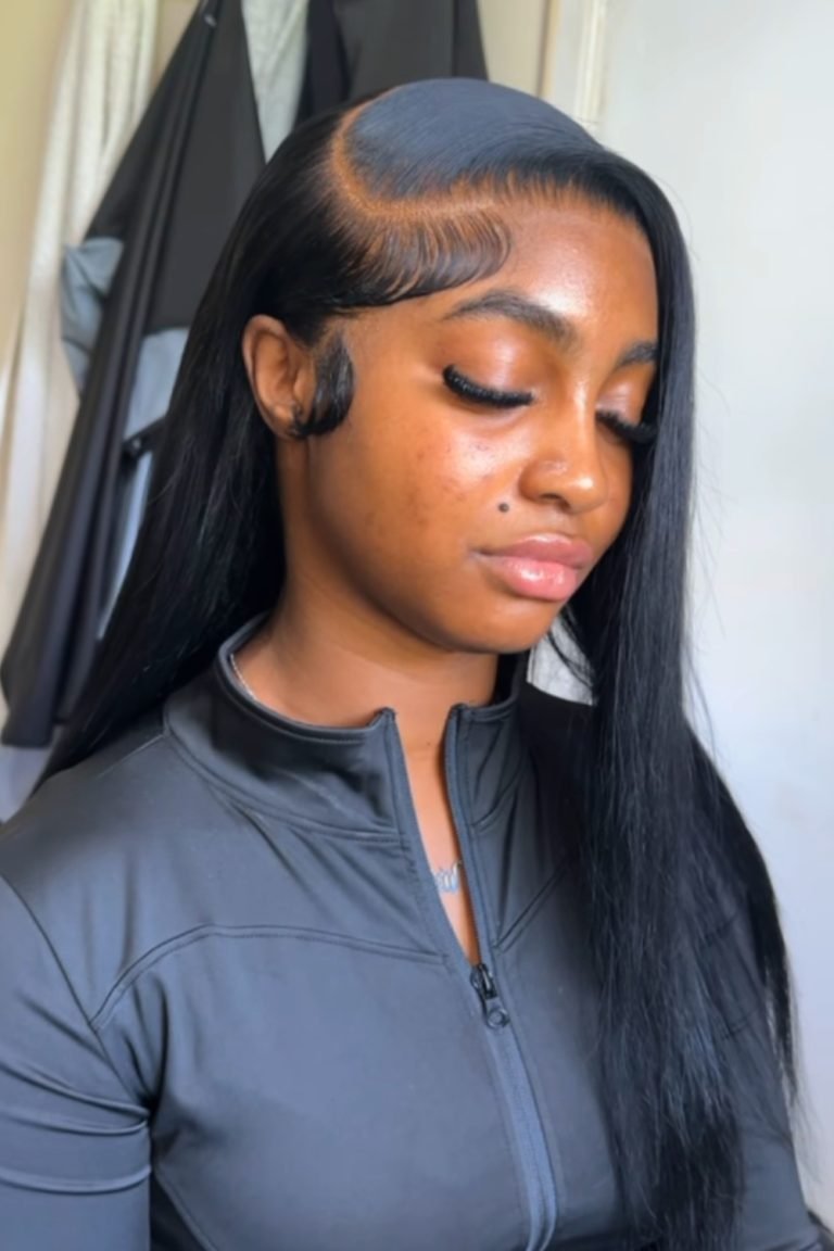 35 Side Part Hairstyles - Scan to Talk