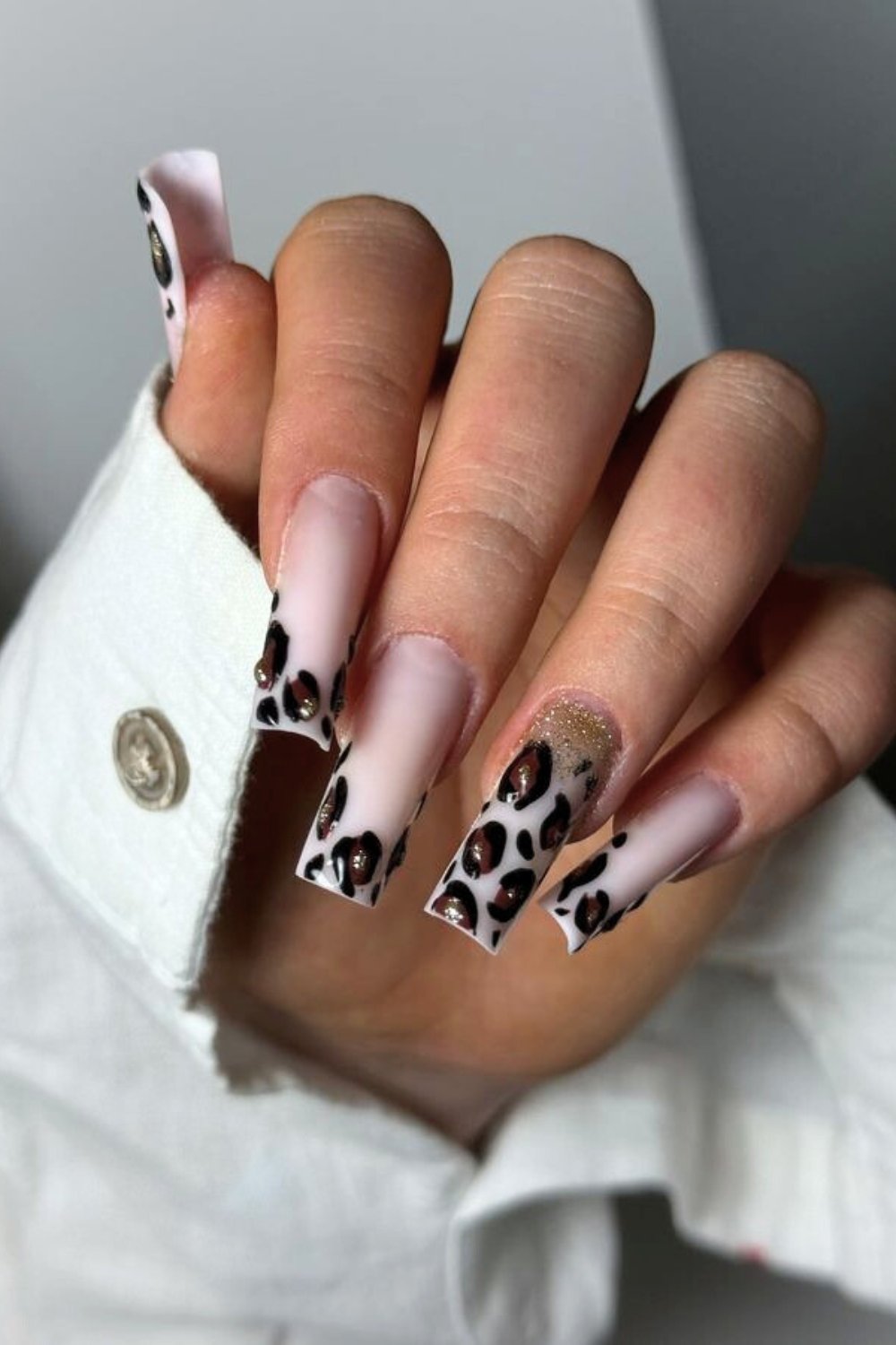 40 Animal Print Nails - Scan to Talk