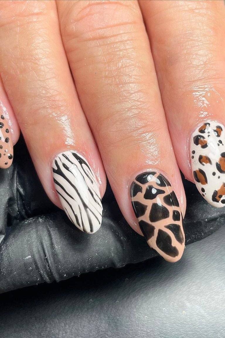 40 Animal Print Nails - Scan to Talk