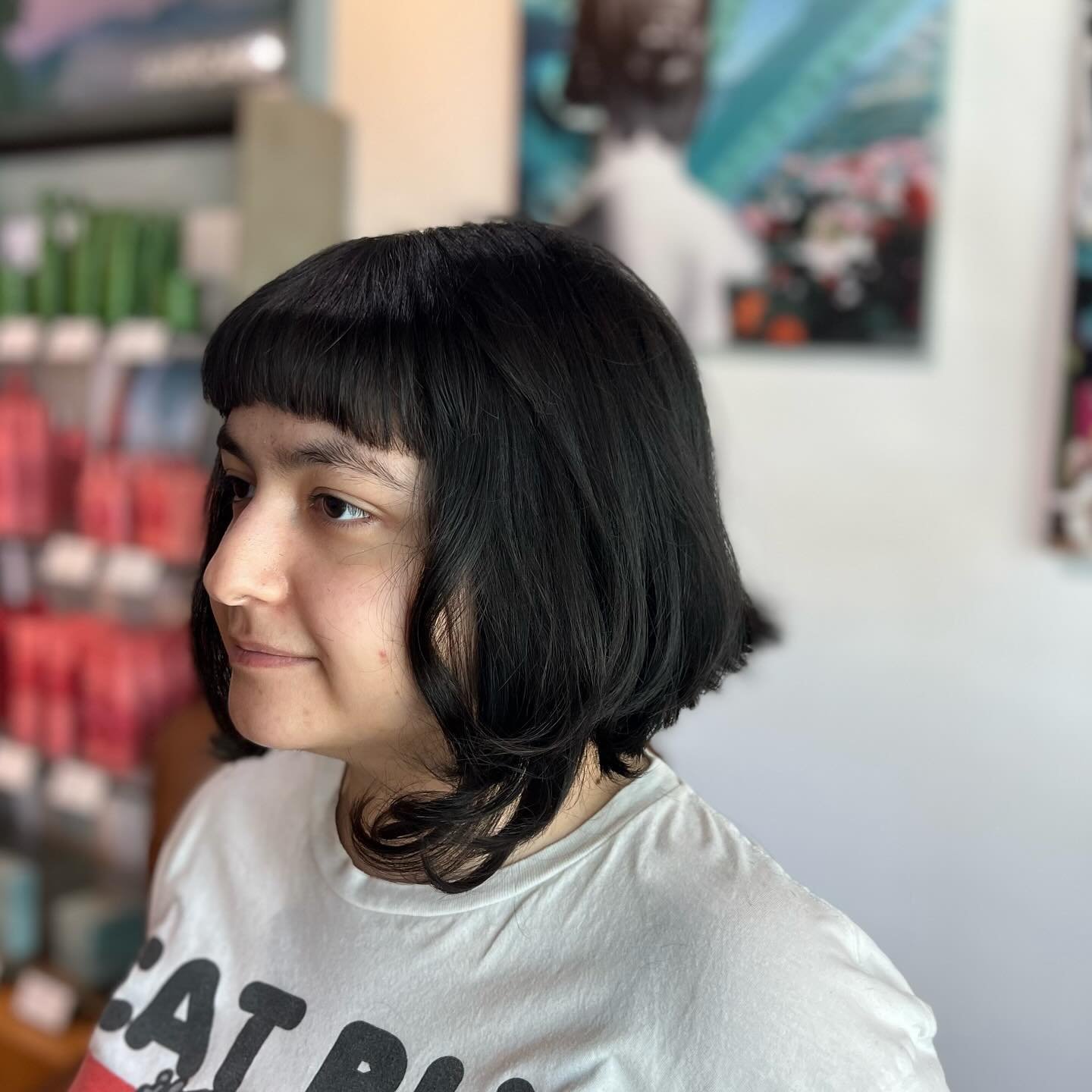 28 Modern Haircuts For Women 2025 - Scan to Talk