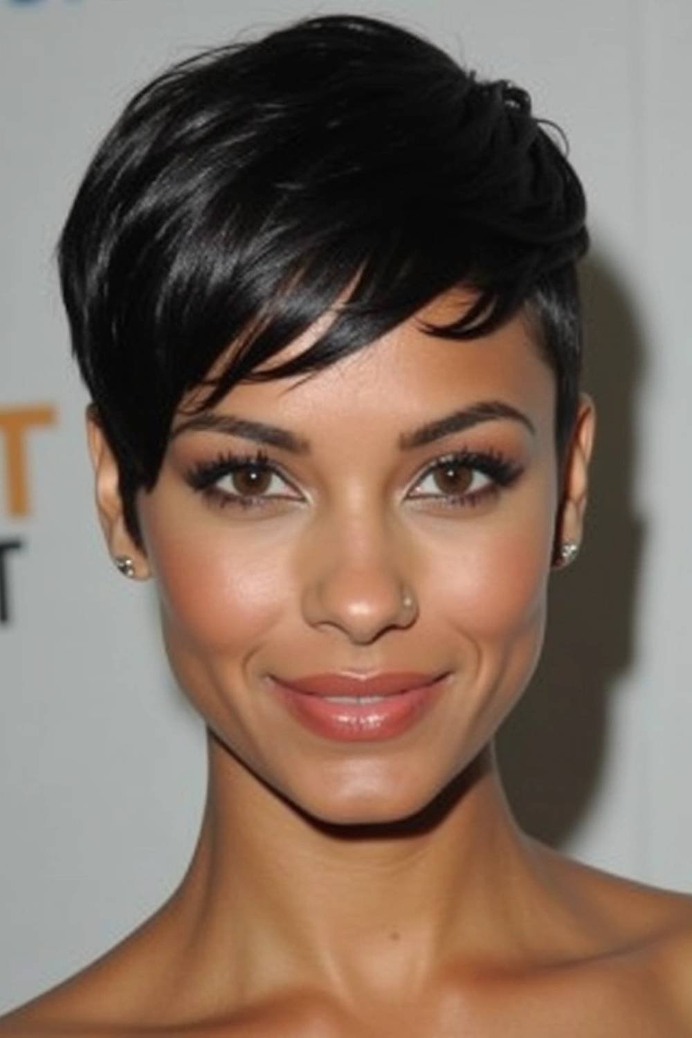 26 Iconic 2000s Hairstyles for Black Women - Scan to Talk